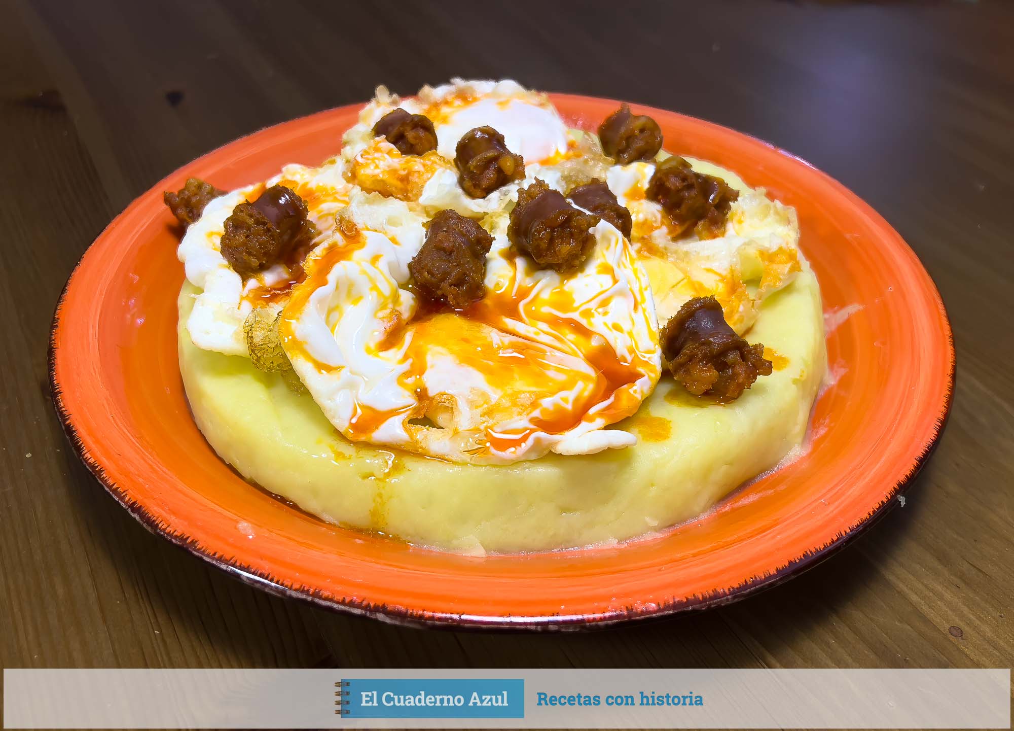 Huevos Fritos con Chorizo sobre Cama de Patata: Sencillez y Sabor | El ...